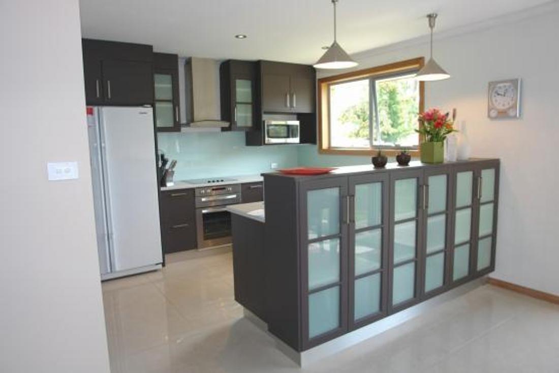 Everything you need to know about handleless cabinetry