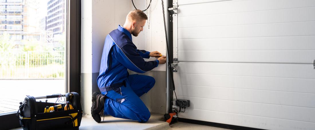 How Much Does It Cost To Build A Garage? [2026]