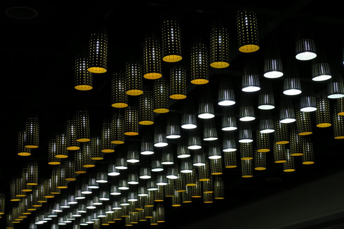 Installing downlights using LED-type lights