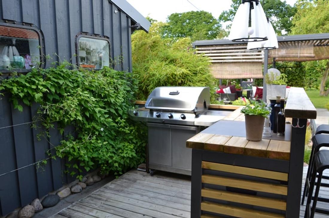 How To Build An Outdoor Kitchen: Your Complete Guide