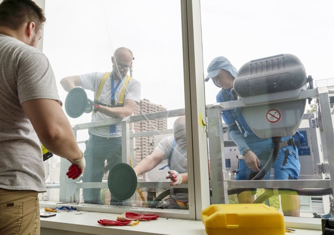 How Much Does Window Cleaning Cost? [2025]