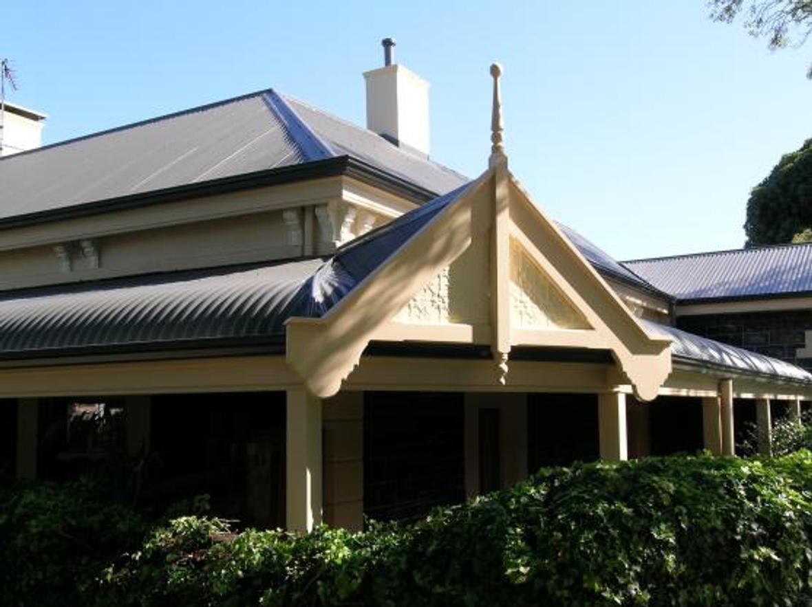 Parapet Roof Designs, Costs & More