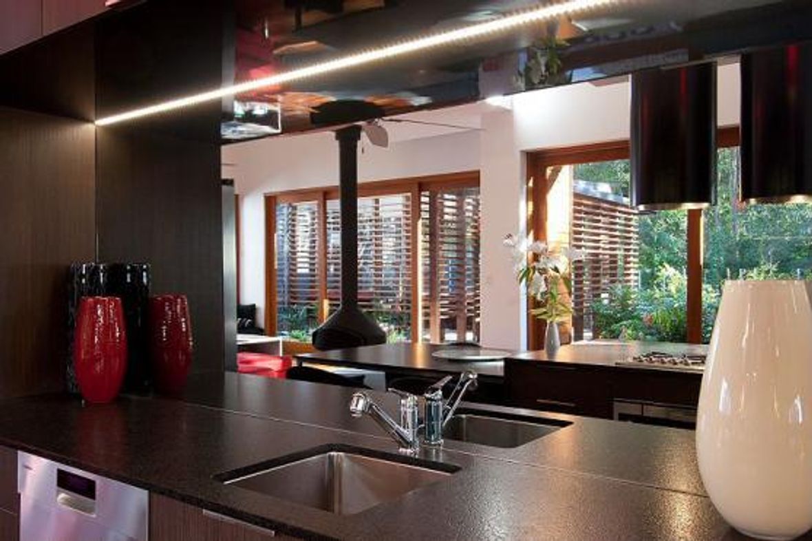 Unique splashback ideas and materials