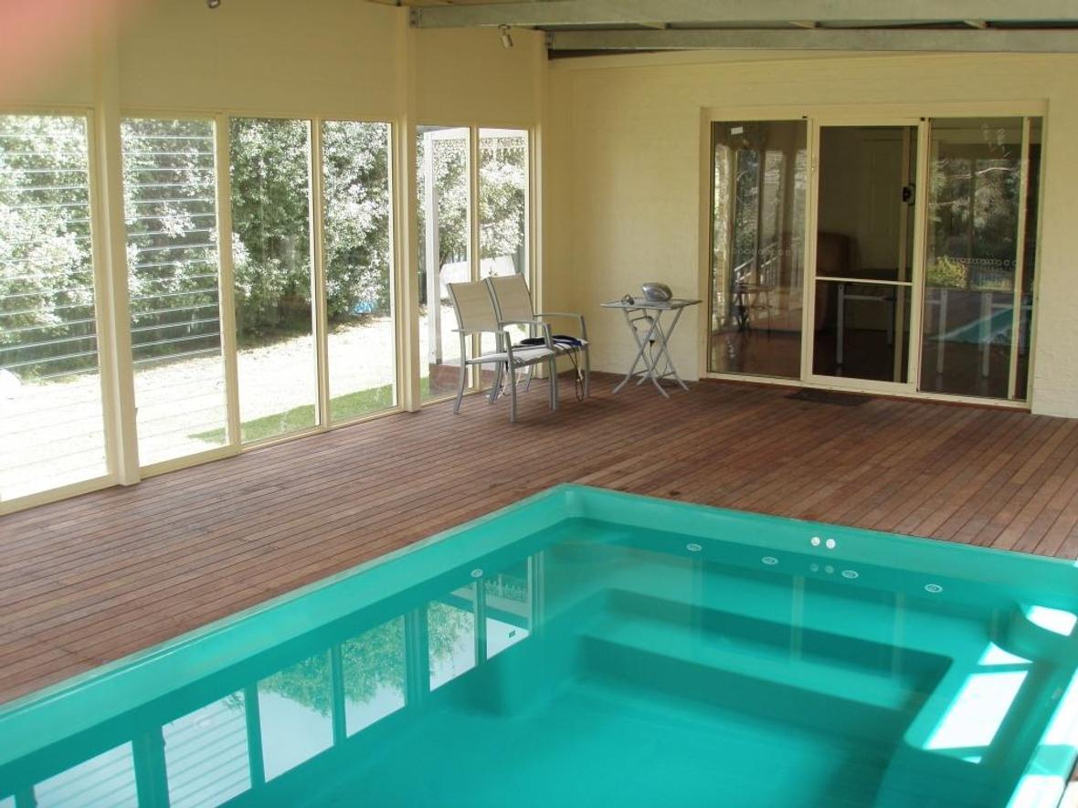 Chlorine vs salt | What pool water option is best?