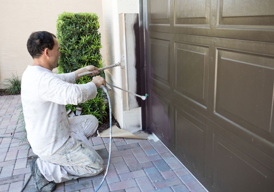 The ultimate guide to spray painting walls and ceilings